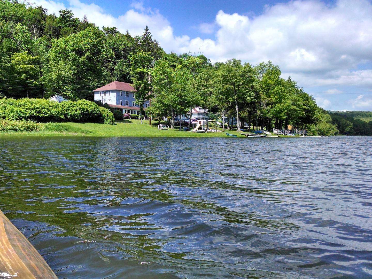 Inn at Starlight Lake & Restaurant, Starlight, Pennsylvania Bed and ...