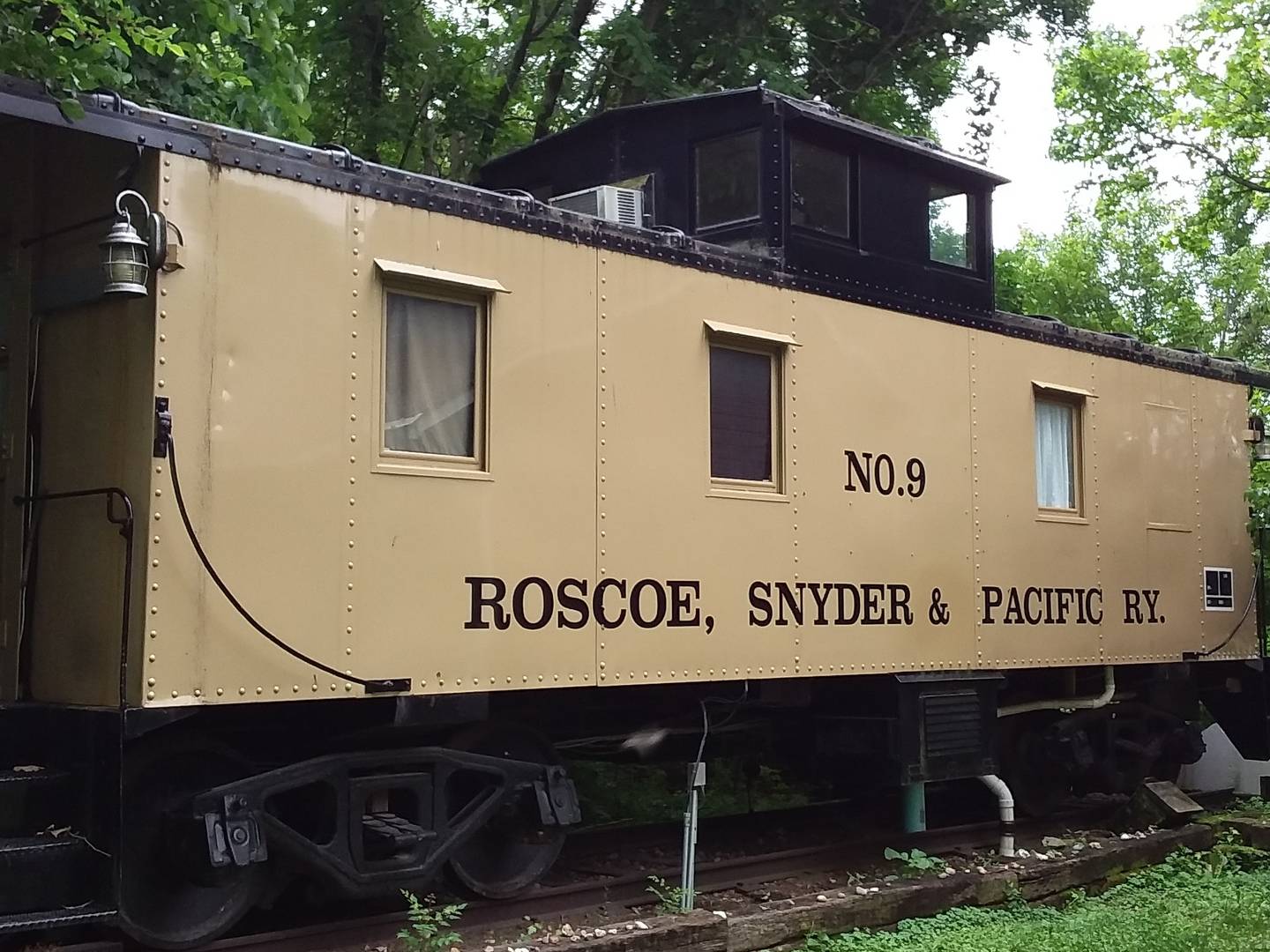 Keosauqua Iowa Bed and Breakfast Inn Mason House Inn & Caboose Cottage